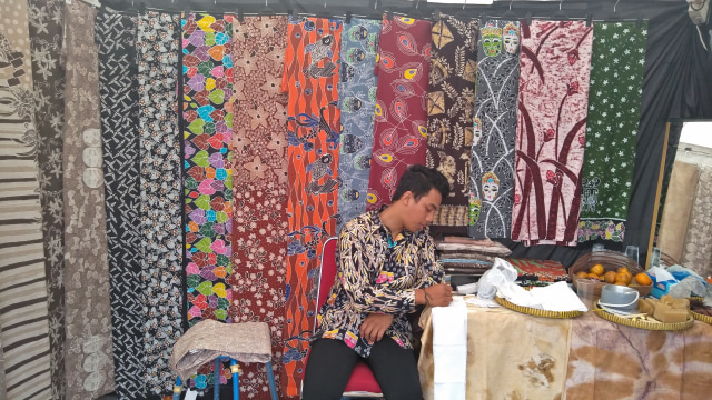 Melihat Uniknya Motif Batik Malangan Khas Kota Malang | kumparan.com