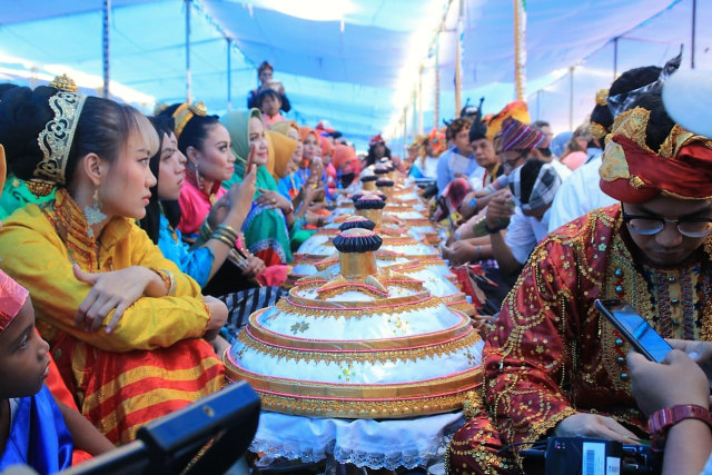 Potret Kemeriahan Festival Budaya Tua Buton | kumparan.com