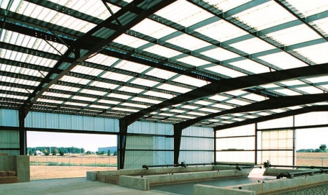 Mengenal Atap Fiber, Kelebihan dan Kekurangannya untuk Hunian ...