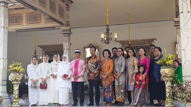 Raja Malaysia Temui Sultan HB X, Disambut Tari Lawung Jajar | kumparan.com