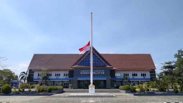 Pemkab Basel Kibarkan Bendera Setengah Tiang | kumparan.com