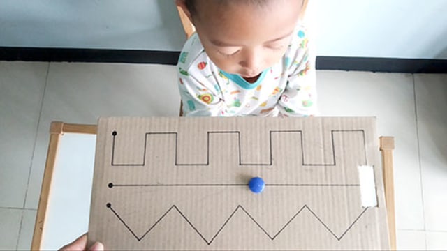 Ide Bermain untuk si Kecil: Magnet Maze | kumparan.com