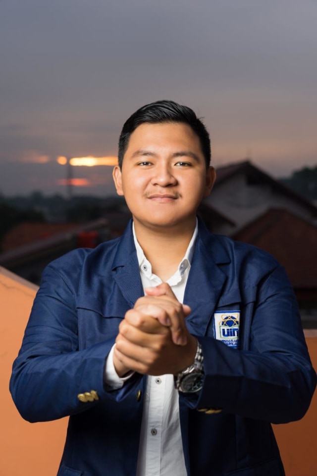 DEMA UIN Jakarta Turun Aksi ke DPR Lagi, Protes Sikap Represif Polisi ...