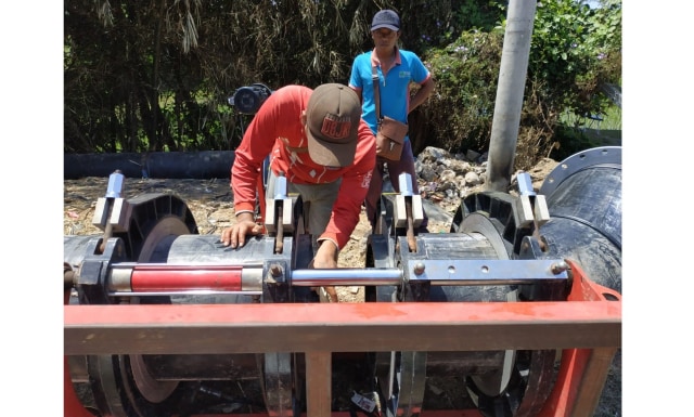 Pipa PDAM di Gianyar Rusak Gara-gara Pembakaran Sampah | kumparan.com