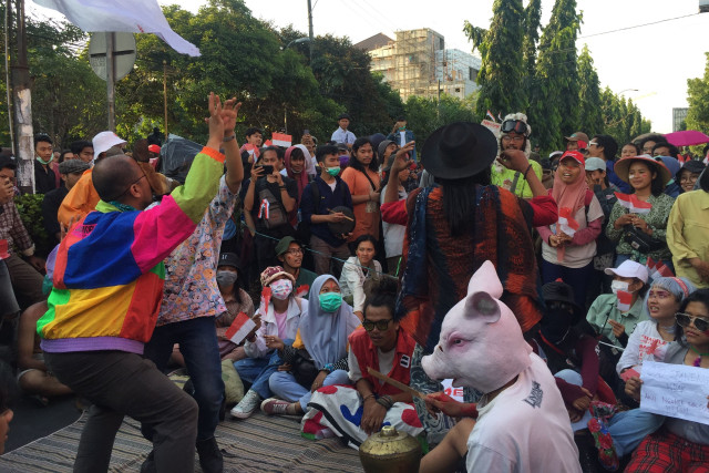 Gejayan Memanggil, BEM KM UGM Bersama Ratusan Mahasiswa Turun ke Jalan ...