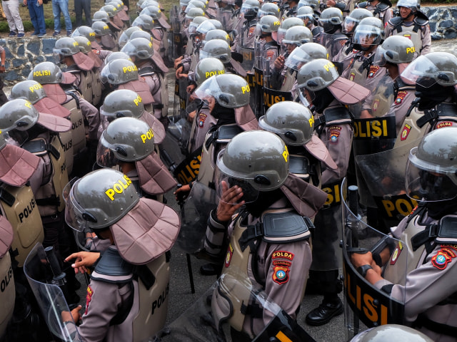 Foto: Demo Mahasiswa Tolak RUU KPK dan KUHP di DPRD Kepri | kumparan.com