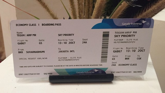 Garuda Indonesia Rilis Boarding Pass Baru, Dilengkapi QR Code ...