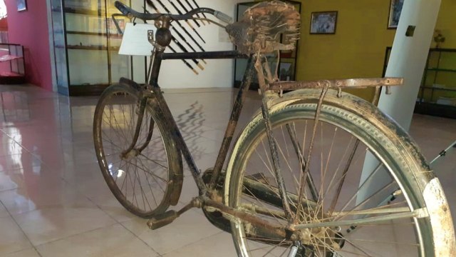 Menilik Sepeda Peninggalan Pasukan Perang Permesta di Gorontalo ...
