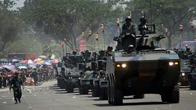 Foto: Semarak Defile Alutsista di HUT ke-74 TNI | kumparan.com