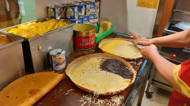 'Martabak Andir Bandung', si Manis yang Legendaris | kumparan.com