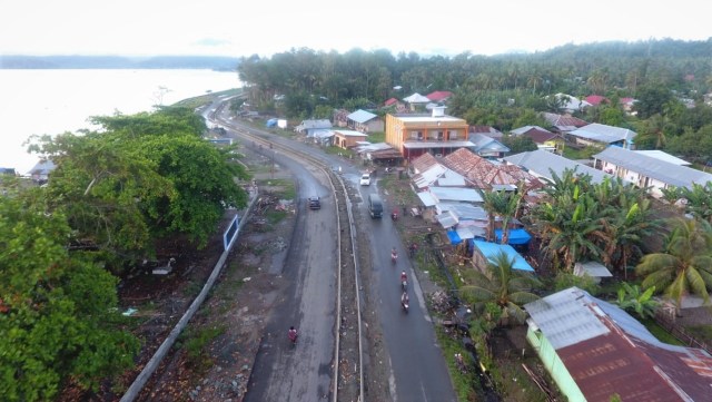 Melihat Pembangunan Kawasan Ekonomi di Halmahera Selatan | kumparan.com