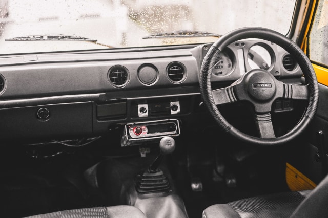 Impian Masa Kuliah: Suzuki Jimny SJ40 | kumparan.com