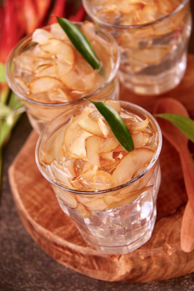 Amankah Ibu Hamil Minum Sari Buah Pala? | kumparan.com