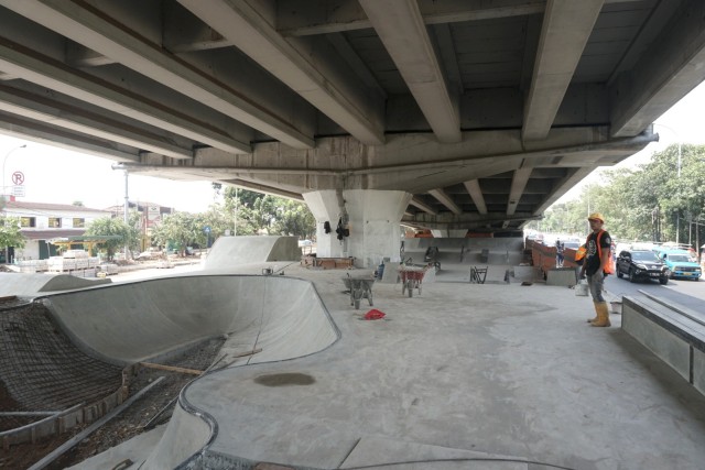 Foto: Pembangunan Skatepark Flyover Pasar Rebo | kumparan.com