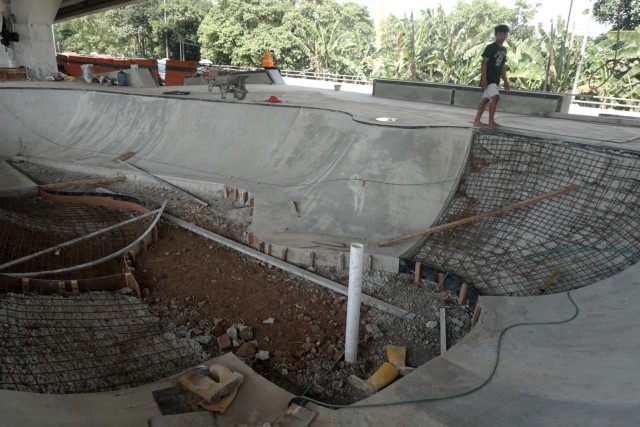 Foto: Pembangunan Skatepark Flyover Pasar Rebo | kumparan.com