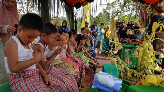Melihat Kemeriahan Tradisi Mandi Safar di Lingga, Kepulauan Riau ...