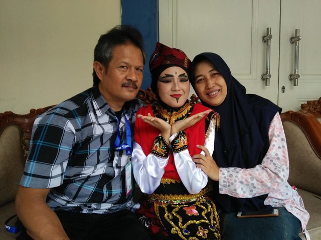 Fira, Gadis Tunarungu di Surabaya yang Berhasil Jadi Putri Nusantara ...