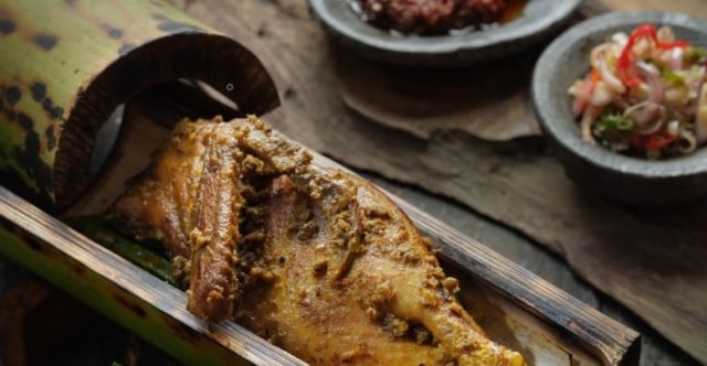 Mencicipi Bebek Timbungan, Kuliner Bali Cita Rasa Zaman Kerajaan ...