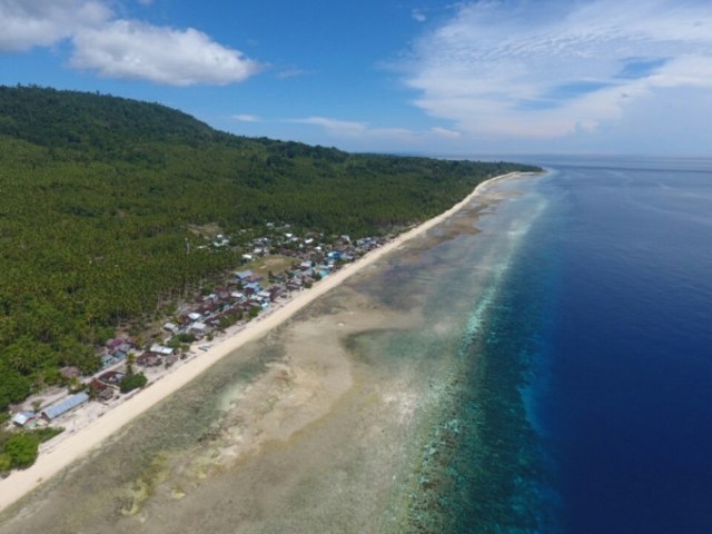 Menanti Festival Tanjung Waka 2019 di Kepulauan Sula | kumparan.com