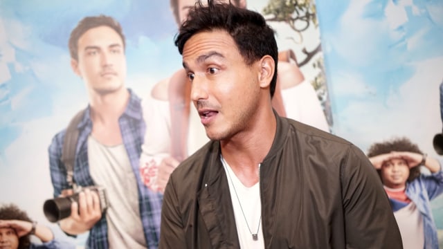 Hamish Daud Tak Bisa Tahan Tawa Saat Gombalin Maudy Ayunda di Film ...