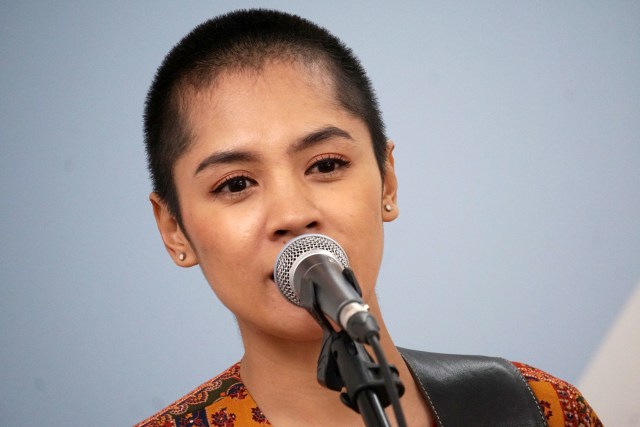 Rilis Album Perdana, Tashoora Rela Tunggu .Feast yang Super Sibuk ...