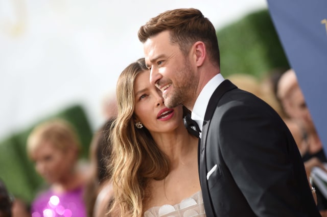 Disebut Selingkuh, Justin Timberlake Minta Maaf pada Jessica Biel ...