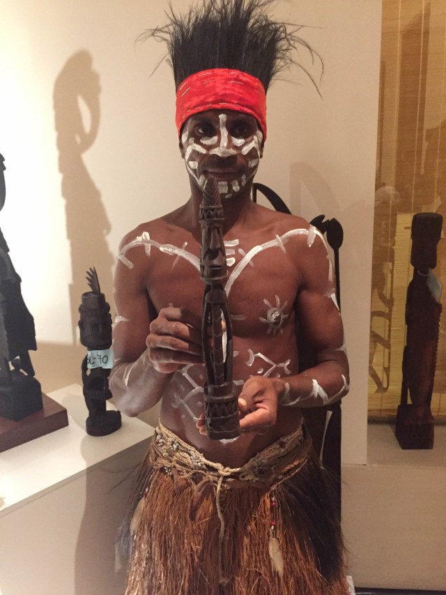 Nilai Luhur dalam Tradisi Seni Ukir Suku Kamoro di Papua | kumparan.com