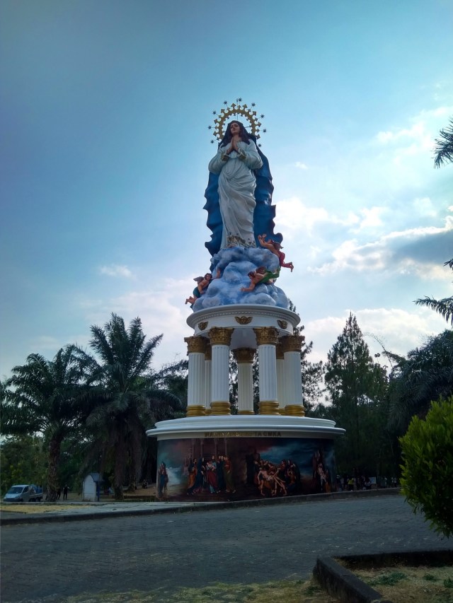 7 Rekomendasi Gua Maria untuk Wisata Religi Jelang Natal | kumparan.com