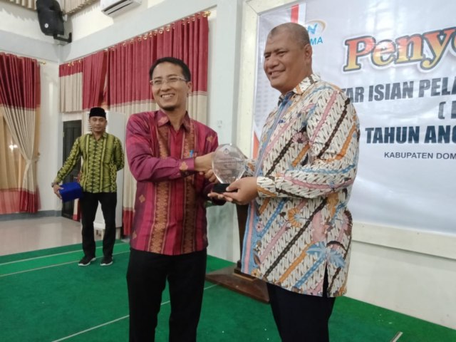 Bupati Dompu di NTB Terima Penghargaan Pengelola DAK Fisik Terbaik ...