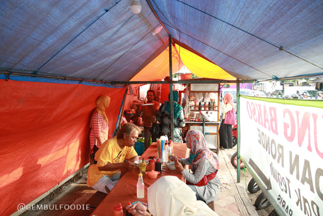 Menyantap Es Ronde dan Bakso Pak Teguh yang Legendaris di Yogyakarta ...