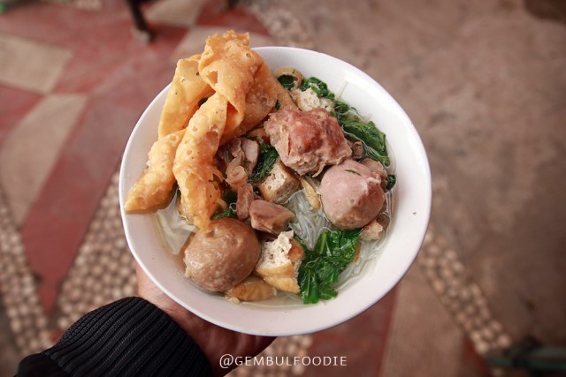 Menyantap Es Ronde dan Bakso Pak Teguh yang Legendaris di Yogyakarta ...