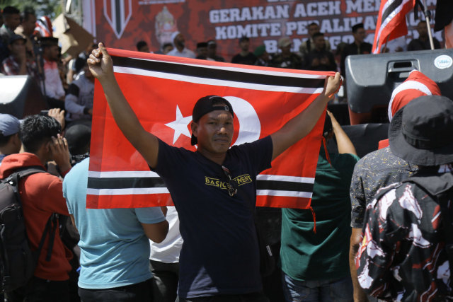 Video: Bintang Bulan Berkibar Saat Silaturahmi Eks Kombatan GAM ...