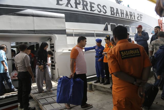 Melihat Patroli Laut Jalur Pelayaran Ulee Lheue-Sabang di Aceh ... Melihat Patroli Laut Jalur Pelayaran Ulee Lheue-Sabang di Aceh ...