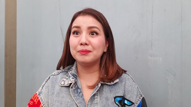 Sosok Medina Zein di Mata Sahabatnya, Tya Ariestya | kumparan.com