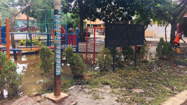Banjir di Ciledug Indah Surut, Warga Mulai Berbenah | kumparan.com