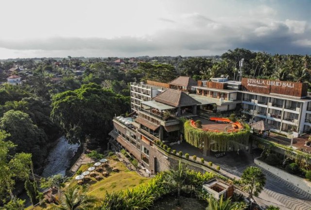 [HOTEL REVIEW] RESORT DI UBUD DENGAN VIEW SURGA | kumparan.com