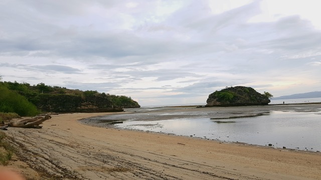 Potret Terumbu Karang Rusak di Pantai Tengke, NTB | kumparan.com