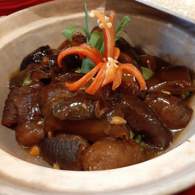 Nostalgia Sajian Khas Imlek dengan Menikmati Abalon dan Teripang Tumis ...