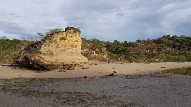 Pesona Pantai Tengke Boro, Pilihan Tempat Berakhir Pekan di Bima, NTB ...