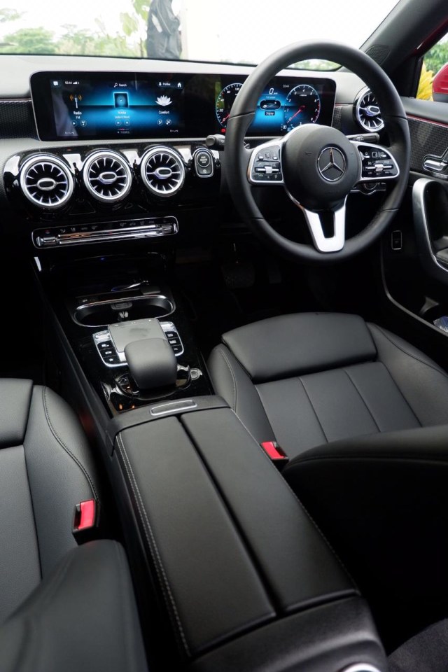 Menguji Kenyamanan dan Performa Sedan Mercedes-Benz Paling Murah ...