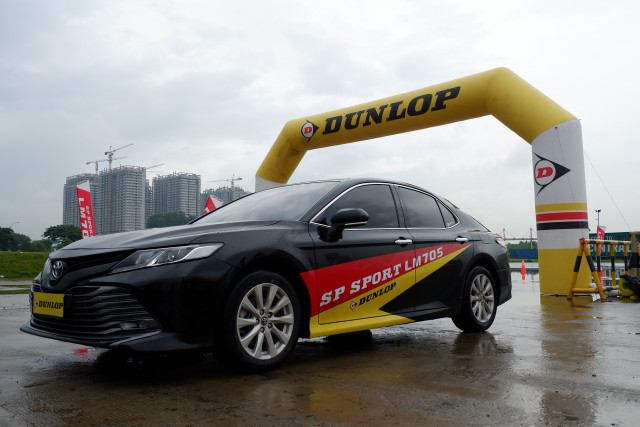 Uji Kenyamanan dan Performa Ban Dunlop SP Sport LM 705 | kumparan.com