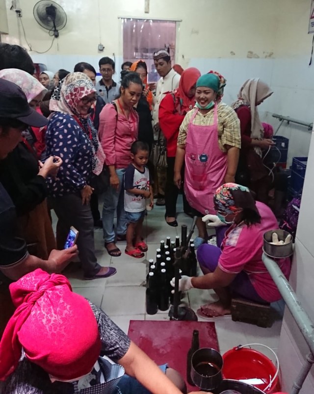 Kecap Manis Cap Jeruk Pecel Tulen, Oleh-Oleh Legendaris dari Surabaya ...