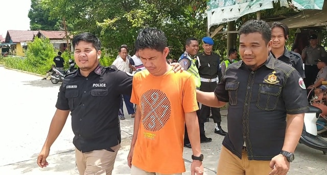 Polisi Gerebek 'Kampung Narkoba' di Jambi, 3 Orang Diamankan | kumparan.com
