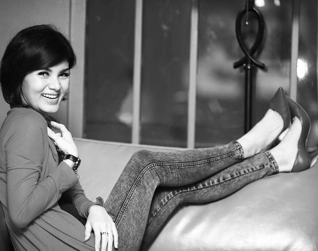 Profil Intan RJ, Penyanyi yang Suaminya Baru Meninggal Dunia | kumparan.com