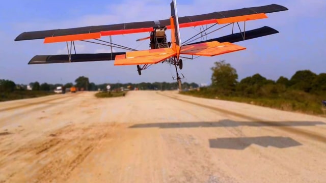 Cerita Edi yang Berhasil Merakit Pesawat Capung Sendiri dari YouTube | kumparan.com