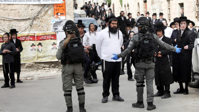 Israel Bikin Masker Khusus untuk Lindungi Jenggot dari Virus Corona ...