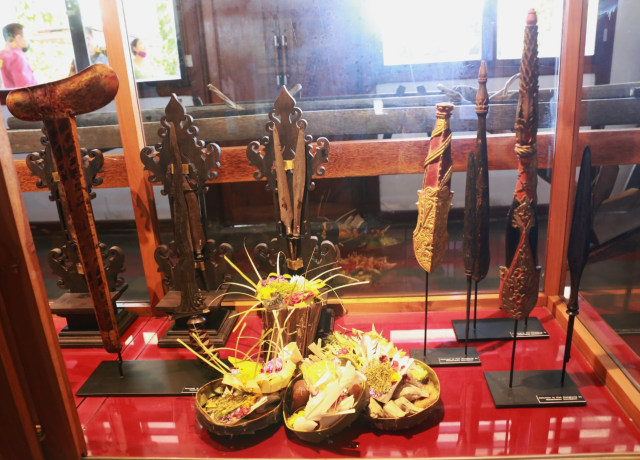 Belanda Kembalikan Tombak Dan Keris Pusaka Era Perang Puputan Klungkung