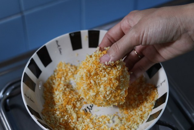 Resep Membuat Roti Goreng Lumer Milo yang Viral di TikTok | kumparan.com