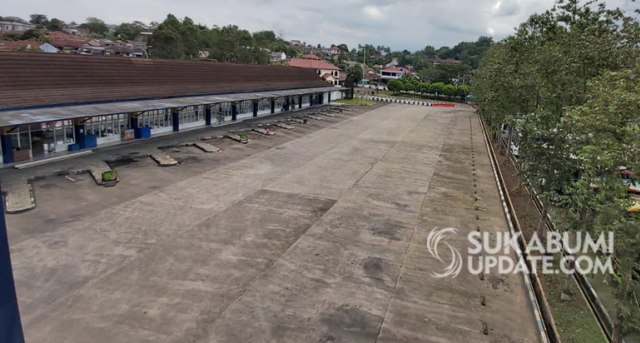 Jelang PSBB, Terminal Bus Sukabumi Sudah Berhenti Beroperasi | kumparan.com