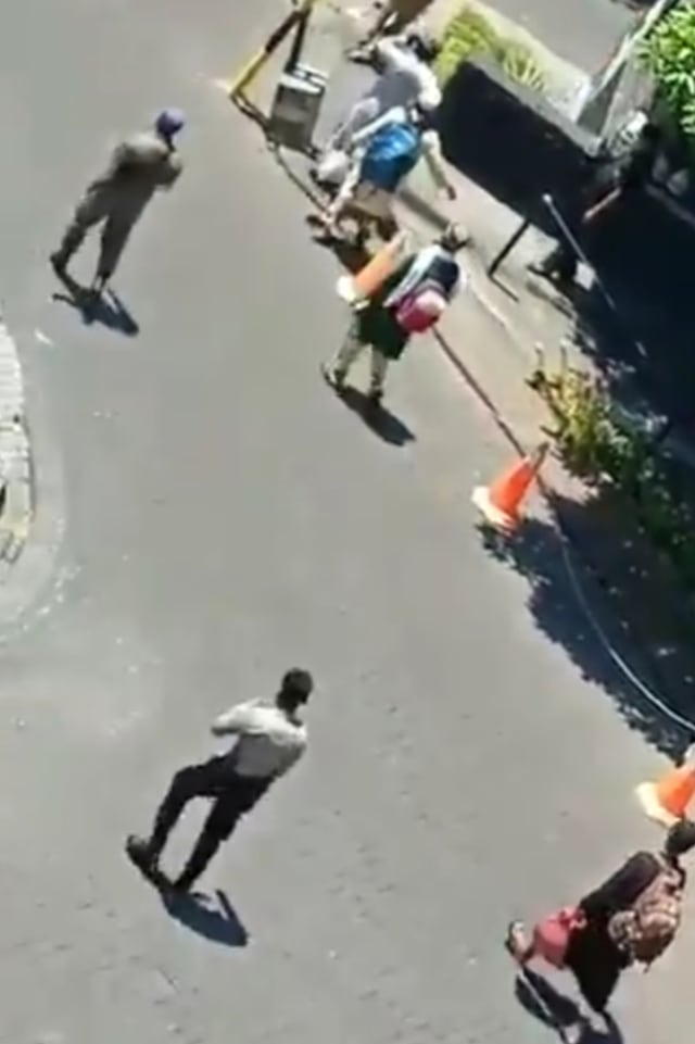 Video 10 Pasien Positif dan PDP Corona di Ternate Kabur dari Tempat ... Video 10 Pasien Positif dan PDP Corona di Ternate Kabur dari Tempat ...